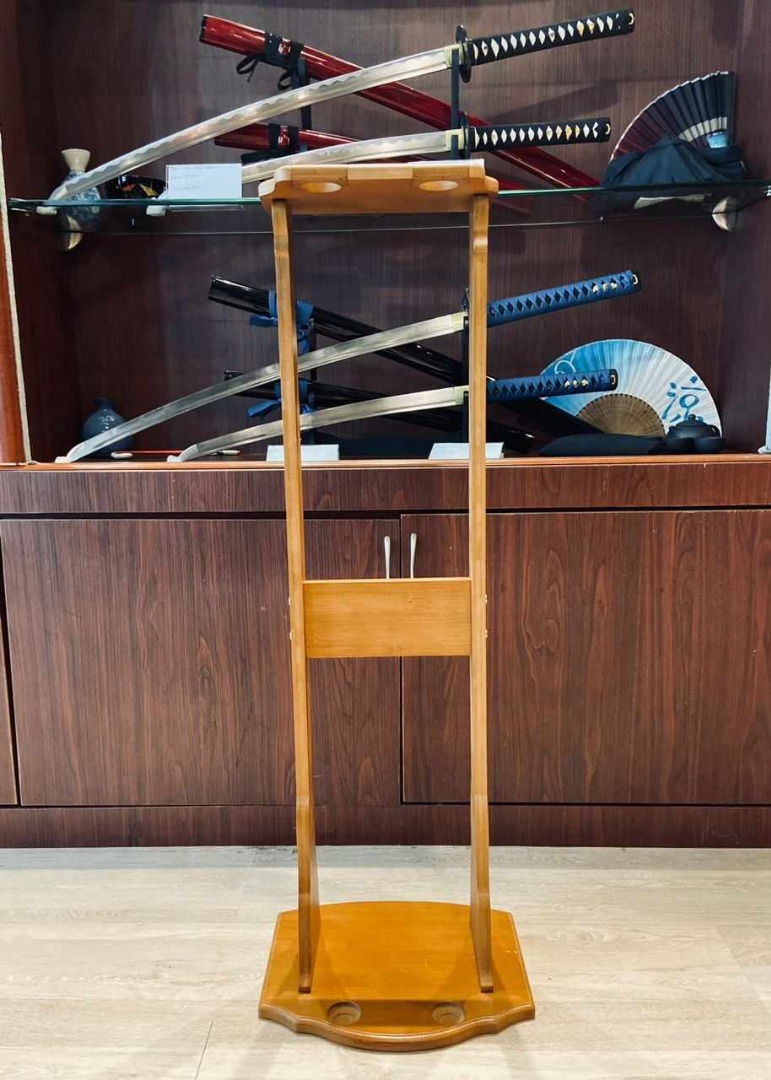 win Hole Vertical Stand for Spear or GuanDao, Hobbies & Toys ...