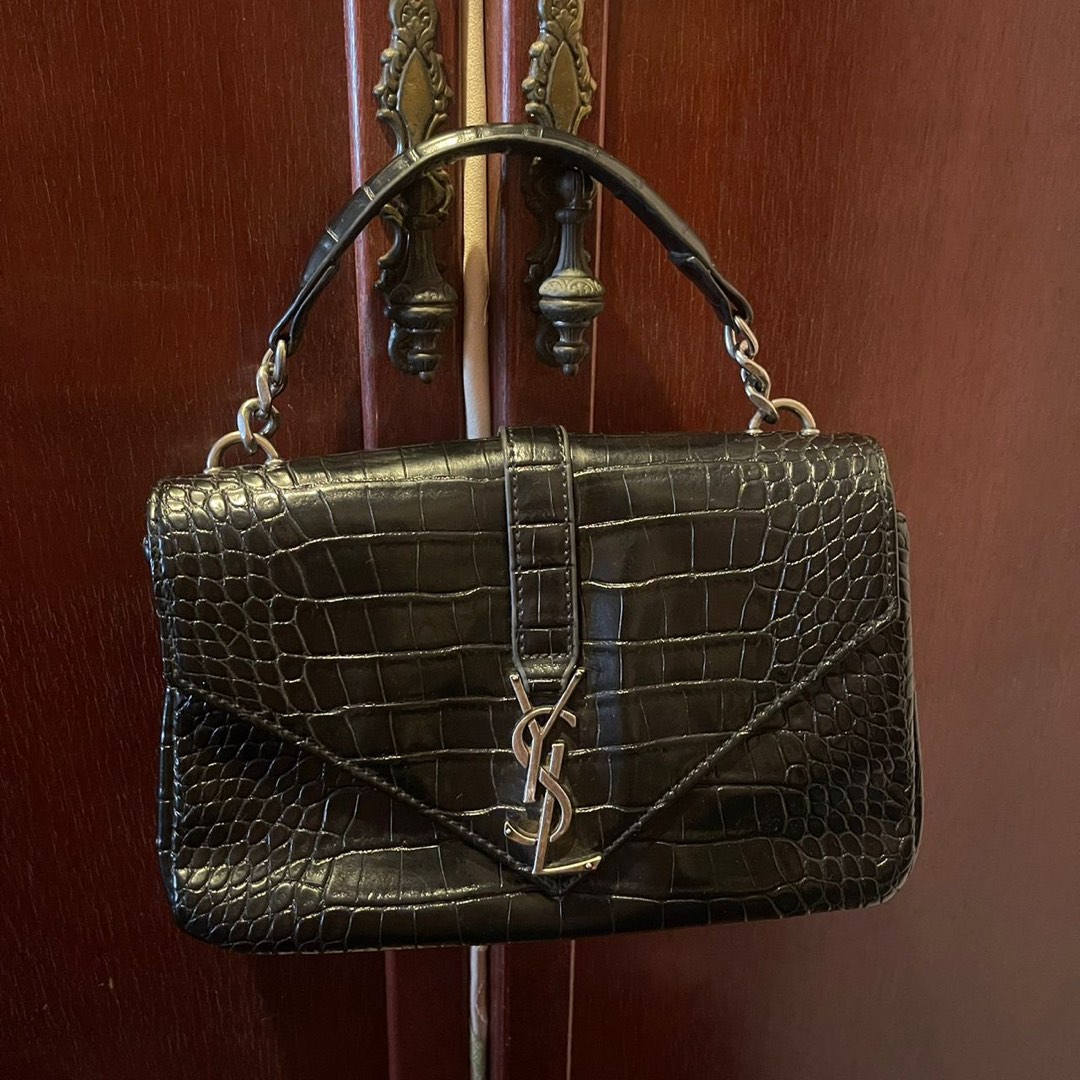 YSL PURSE, Women's Fashion, Bags & Wallets, Clutches on Carousell