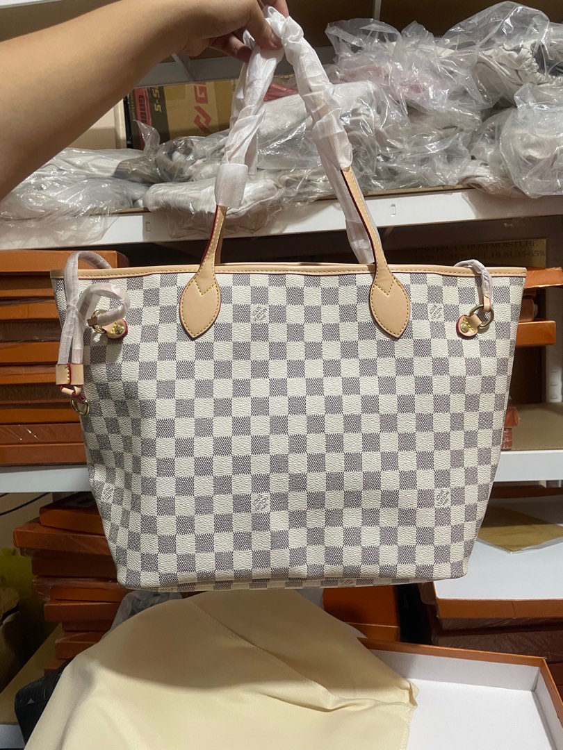 Authentic LV neverfull, Luxury, Bags & Wallets on Carousell