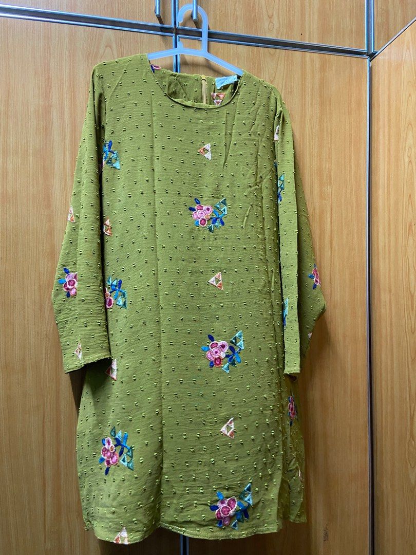 Baju Kurung Muaz, Women's Fashion, Muslimah Fashion, Baju Kurung & sets ...