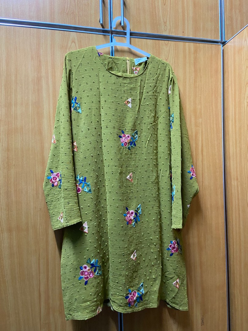 Baju Kurung Muaz, Women's Fashion, Muslimah Fashion, Baju Kurung & sets ...