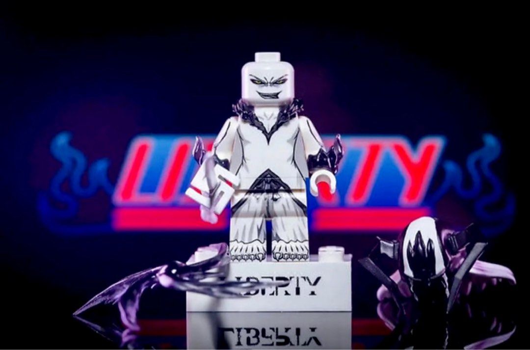 Bleach LEGO Custom Hollow White Ichigo Bullhead (Vasto Lorde Ver ...