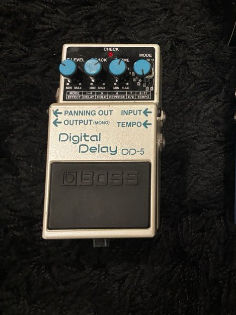 BOSS DD-5 digital delay guitar pedal DD5, Hobbies & Toys, Music & Media ...