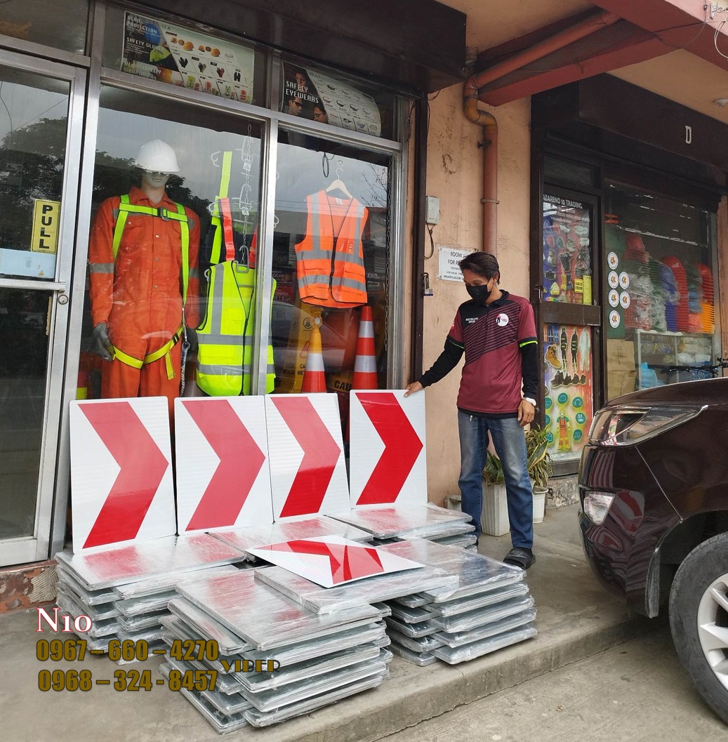 Chevron signage, Commercial & Industrial, Construction & Building ...