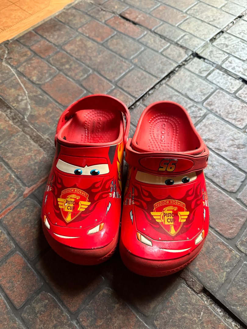 Crocs Disney Cars Lightning Mcqueen, Babies & Kids, Babies & Kids ...