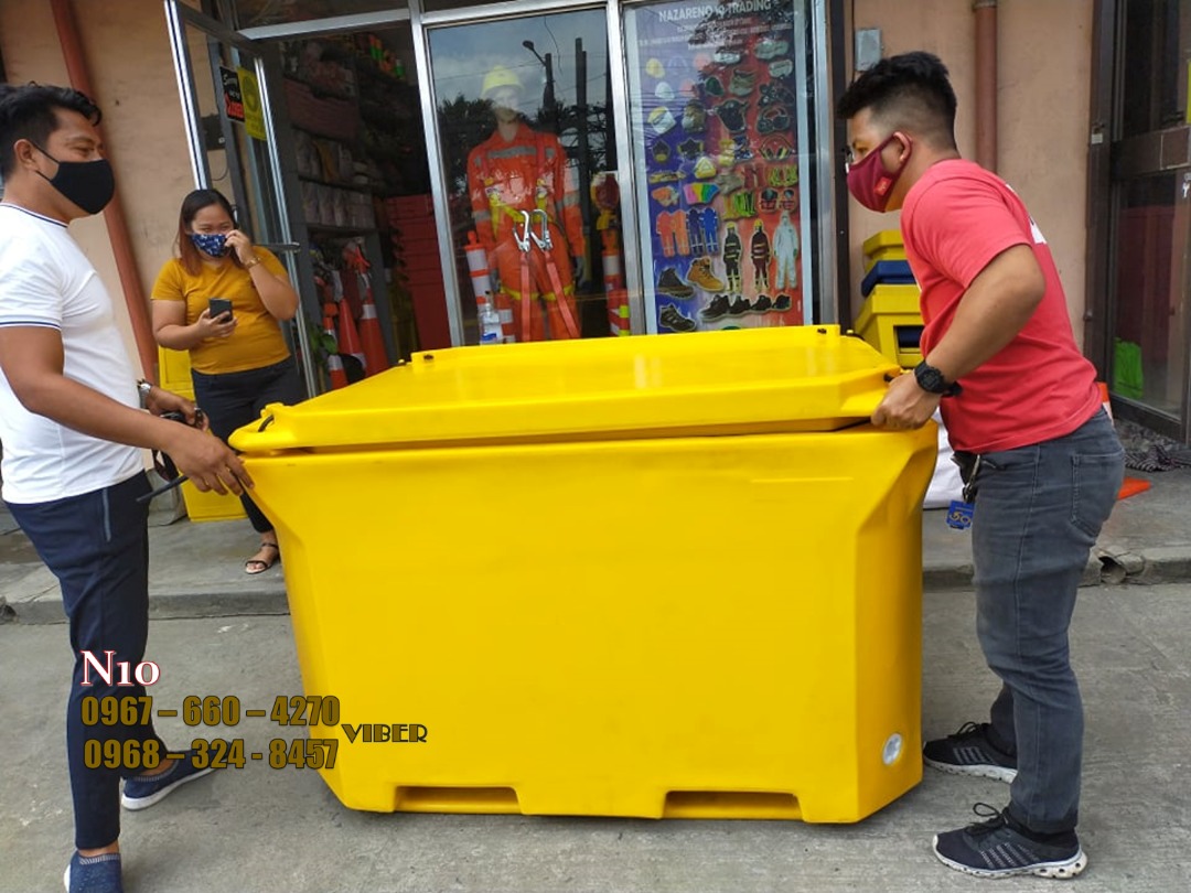 FISH COOLER BOX 1000 LITERS, Furniture & Home Living, Home Improvement ...