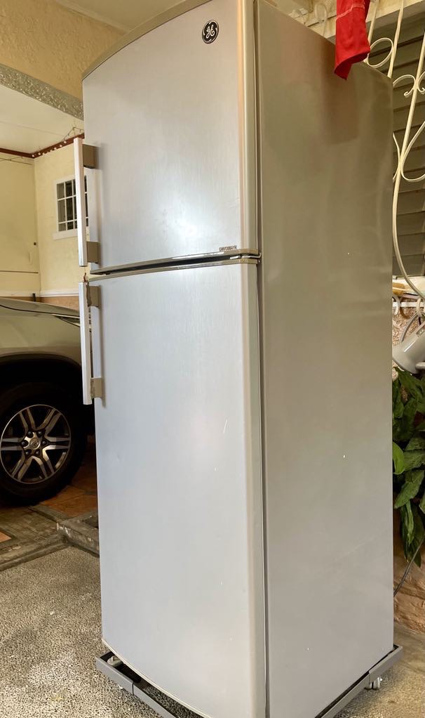 GE Refrigerator (12 cubic ft), TV & Home Appliances, Kitchen Appliances ...