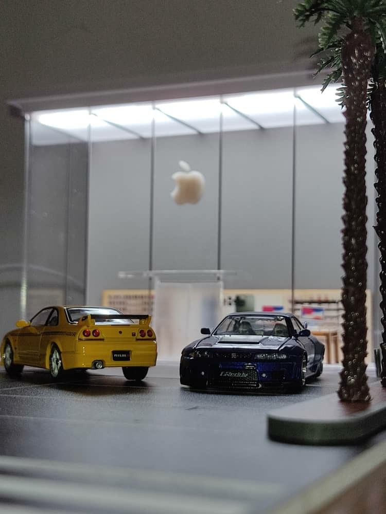 G-Fans 1/64 Apple Store Diorama, Hobbies & Toys, Toys & Games on Carousell