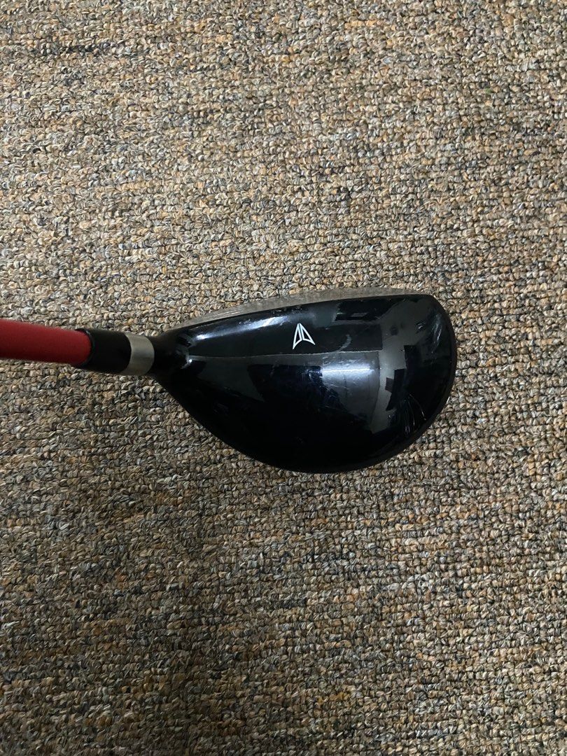 Hippo Giant Utility 4, Sports Equipment, Sports & Games, Golf on Carousell