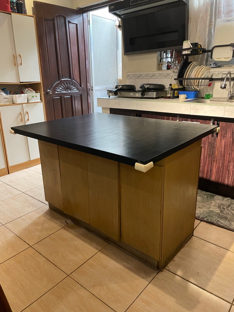 Kitchen Island / Table, Furniture & Home Living, Furniture, Tables ...