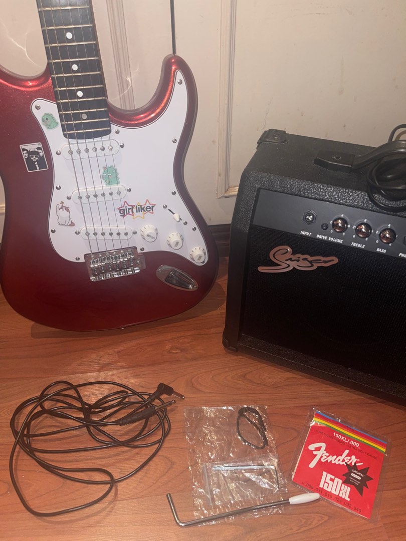 Knight Stratocaster Electric guitar w/amp, Hobbies & Toys, Music ...