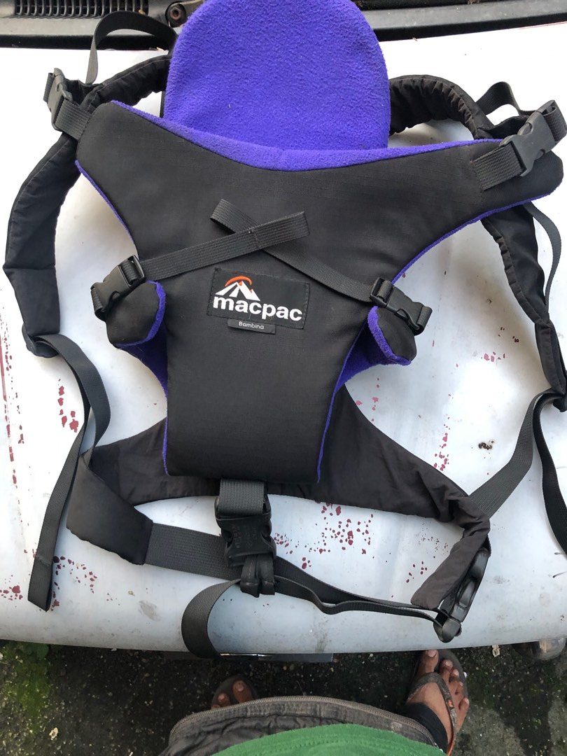 Macpac baby carrier, Sports Equipment, Hiking & Camping on Carousell
