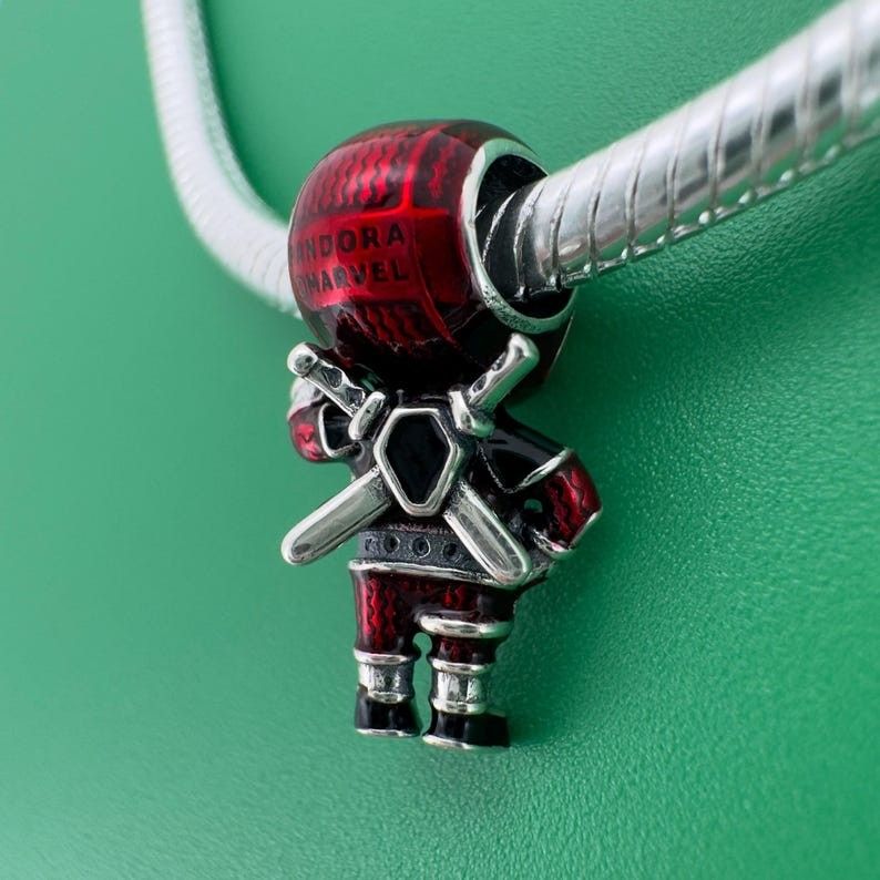 Marvel Deadpool Charm 793360C01, Women's Fashion, Jewelry & Organisers ...