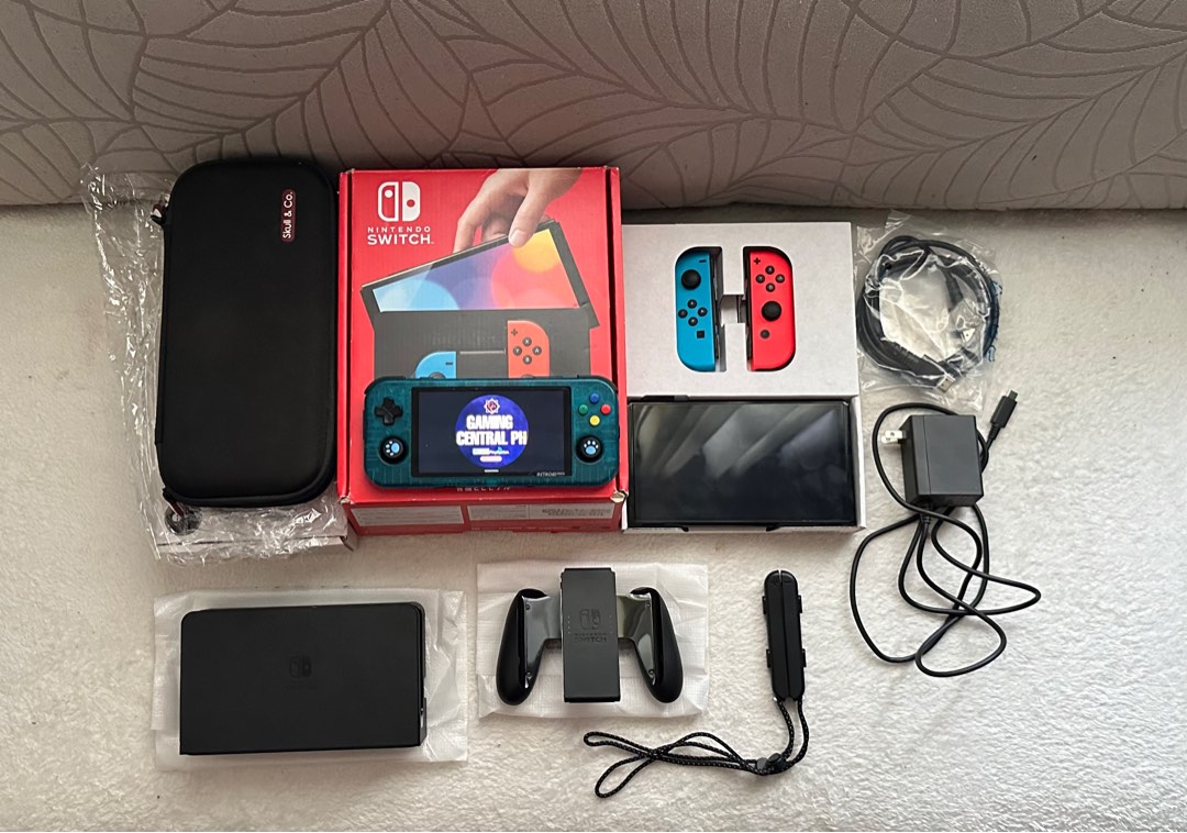 Nintendo Switch OLED for TRADE, Video Gaming, Video Game Consoles ...
