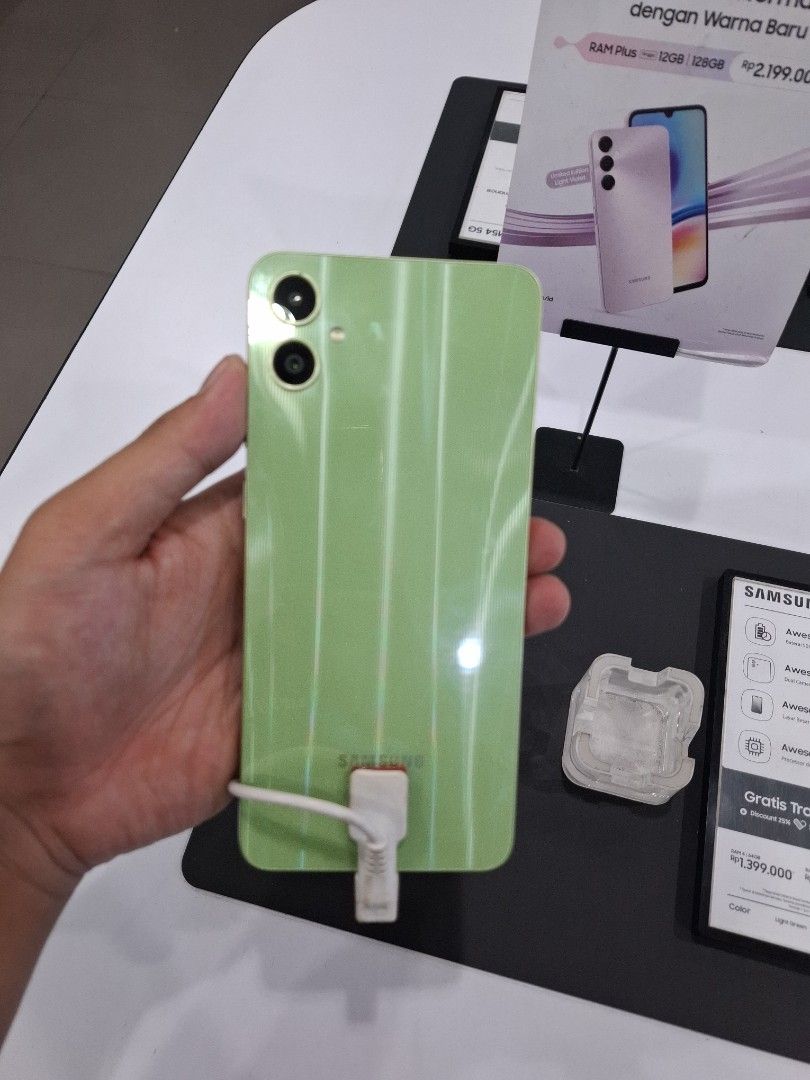 SAMSUNG GALAXY A05, Telepon Seluler & Tablet, Ponsel Android, Samsung ...