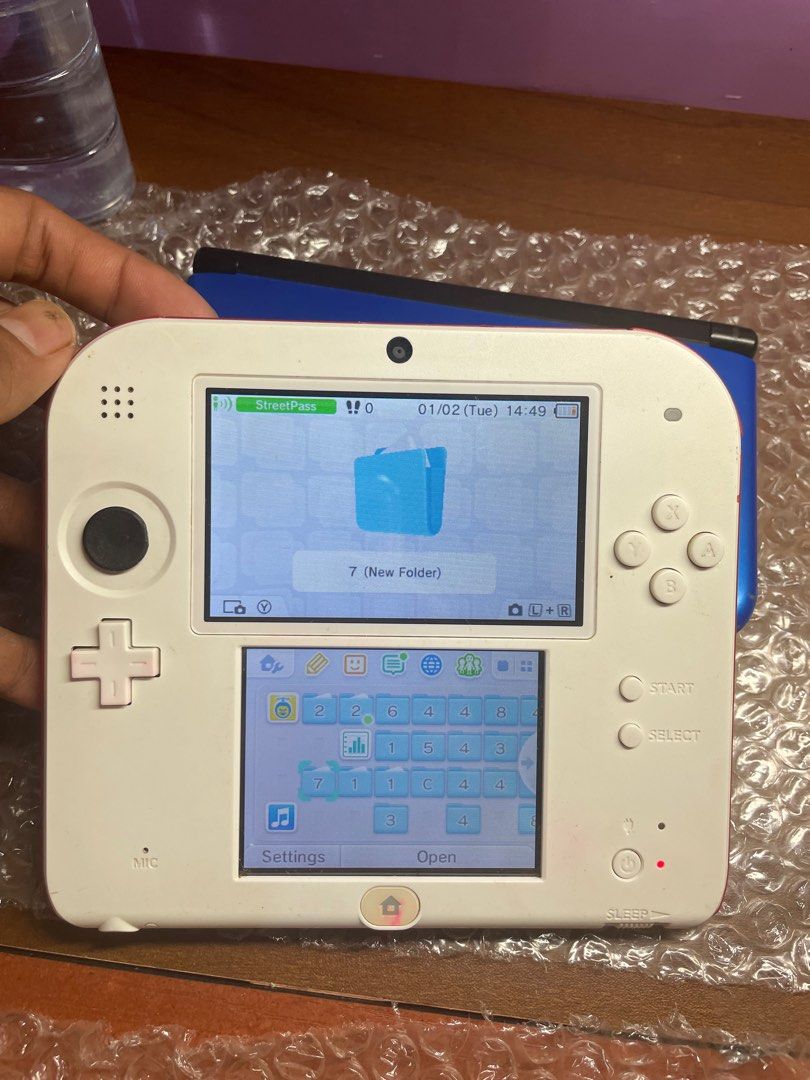 2DS white Mario Edition cfw/jailbreak, Video Gaming, Video Game ...