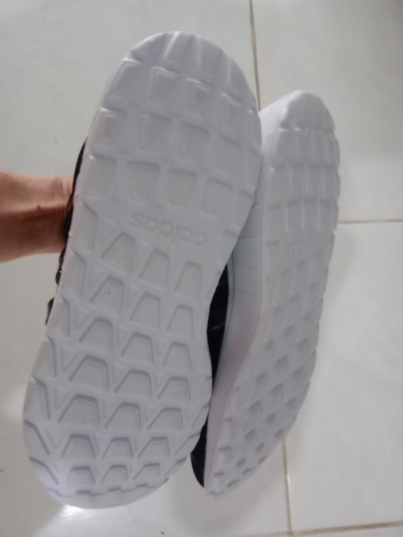 Adidas Running Shoes, Fesyen Pria, Sepatu , Sneakers di Carousell