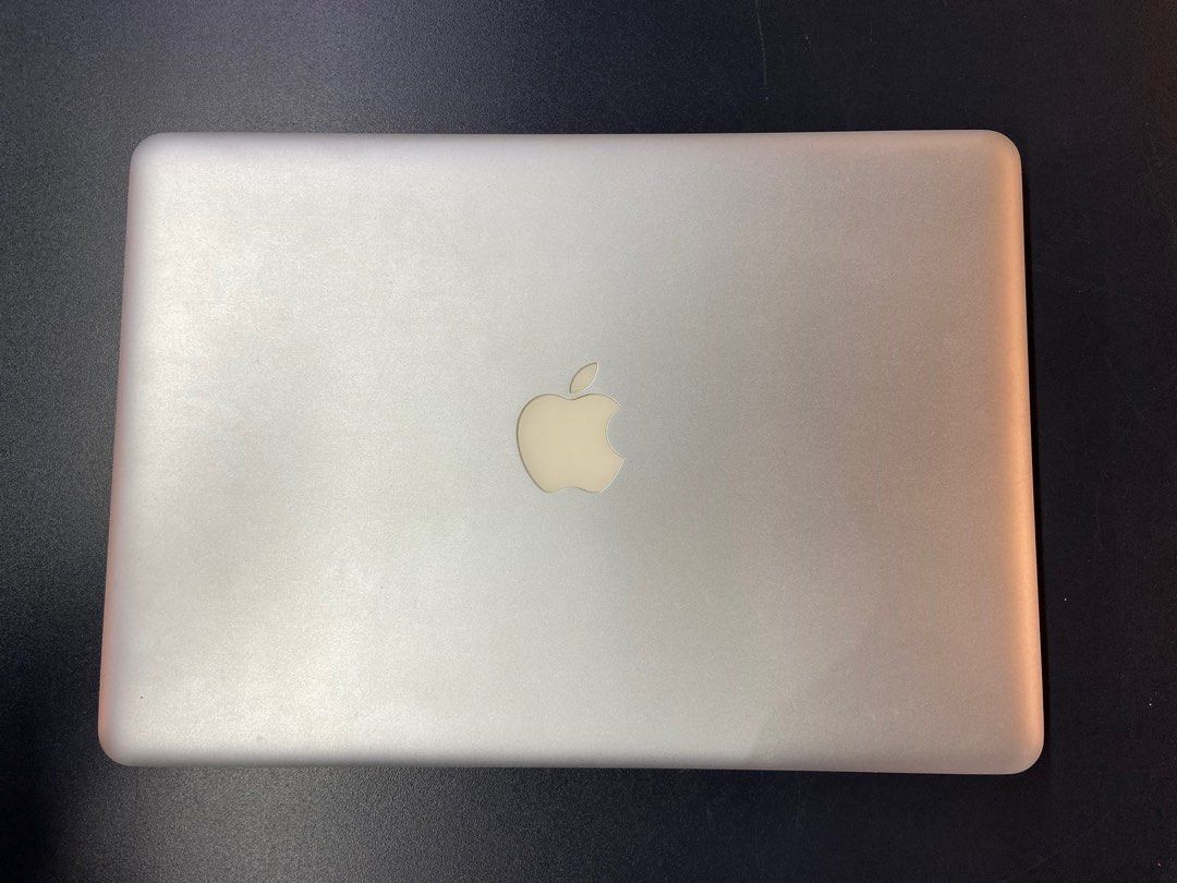 Apple MacBook Pro 13” aluminium unibody faulty unit - for spare parts ...