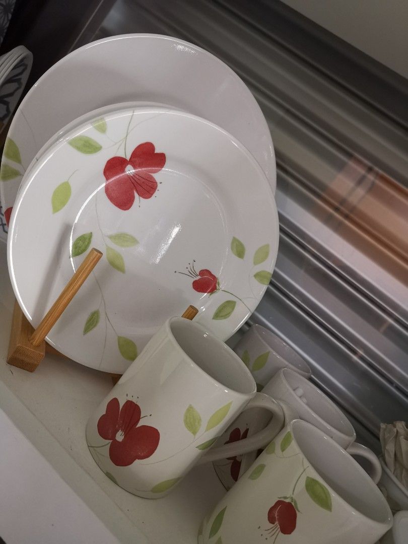 CORELLE GARDEN PARADISE, Furniture & Home Living, Kitchenware ...