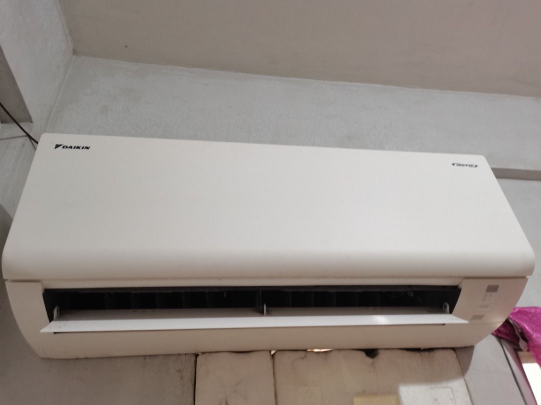 Daikin split type aircon inverter 2HP, TV & Home Appliances, Air ...