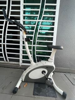 Healthstream Exercise Bike, Sports Equipment, Bicycles & Parts ...