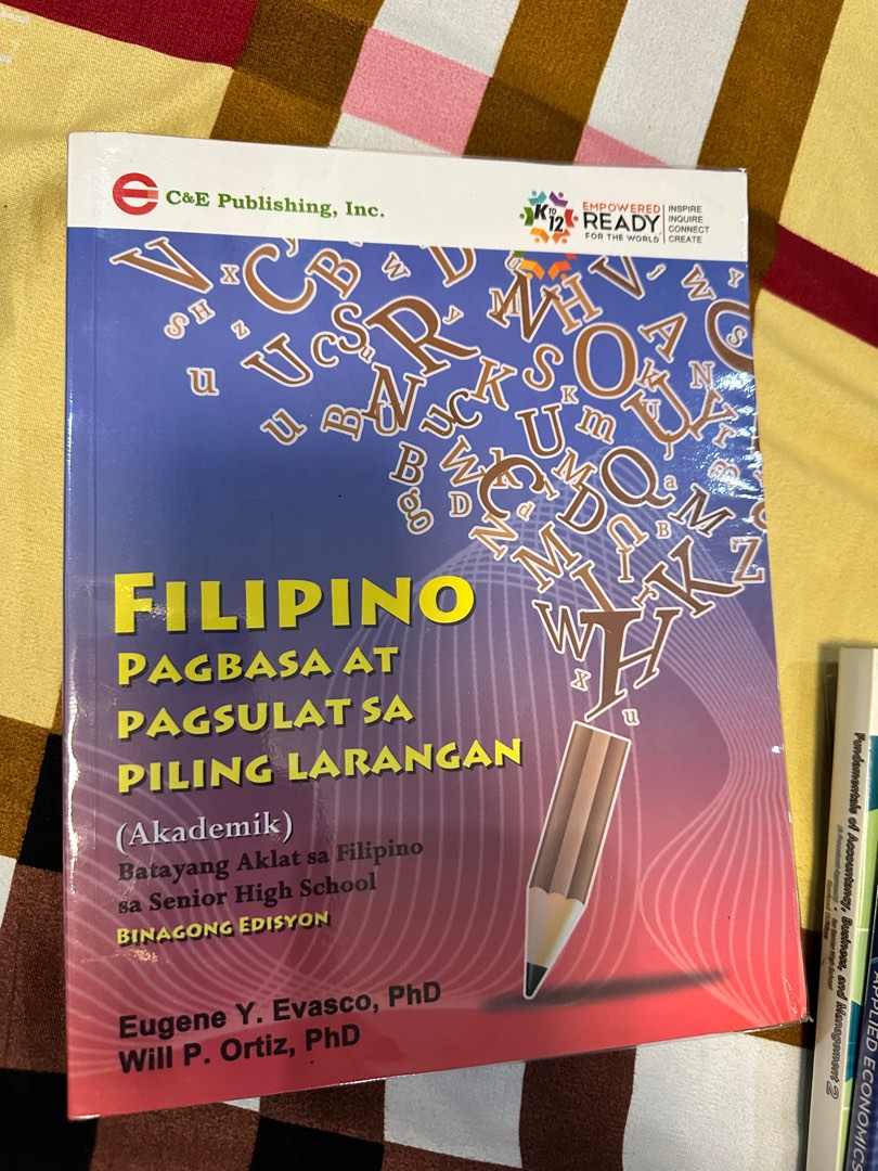 Filipino Pagbasa at Pagsulat sa Piling Larangan, Hobbies & Toys, Books ...