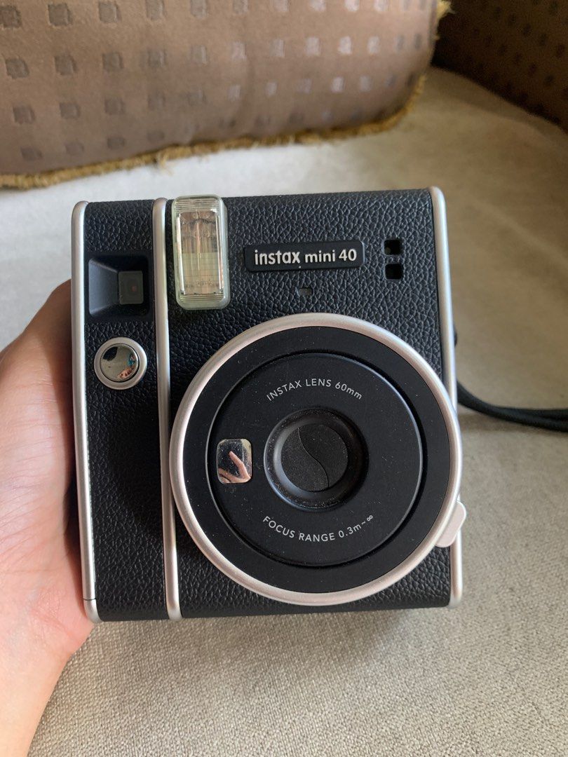 Instax Mini 40, Elektronik, Lainnya di Carousell