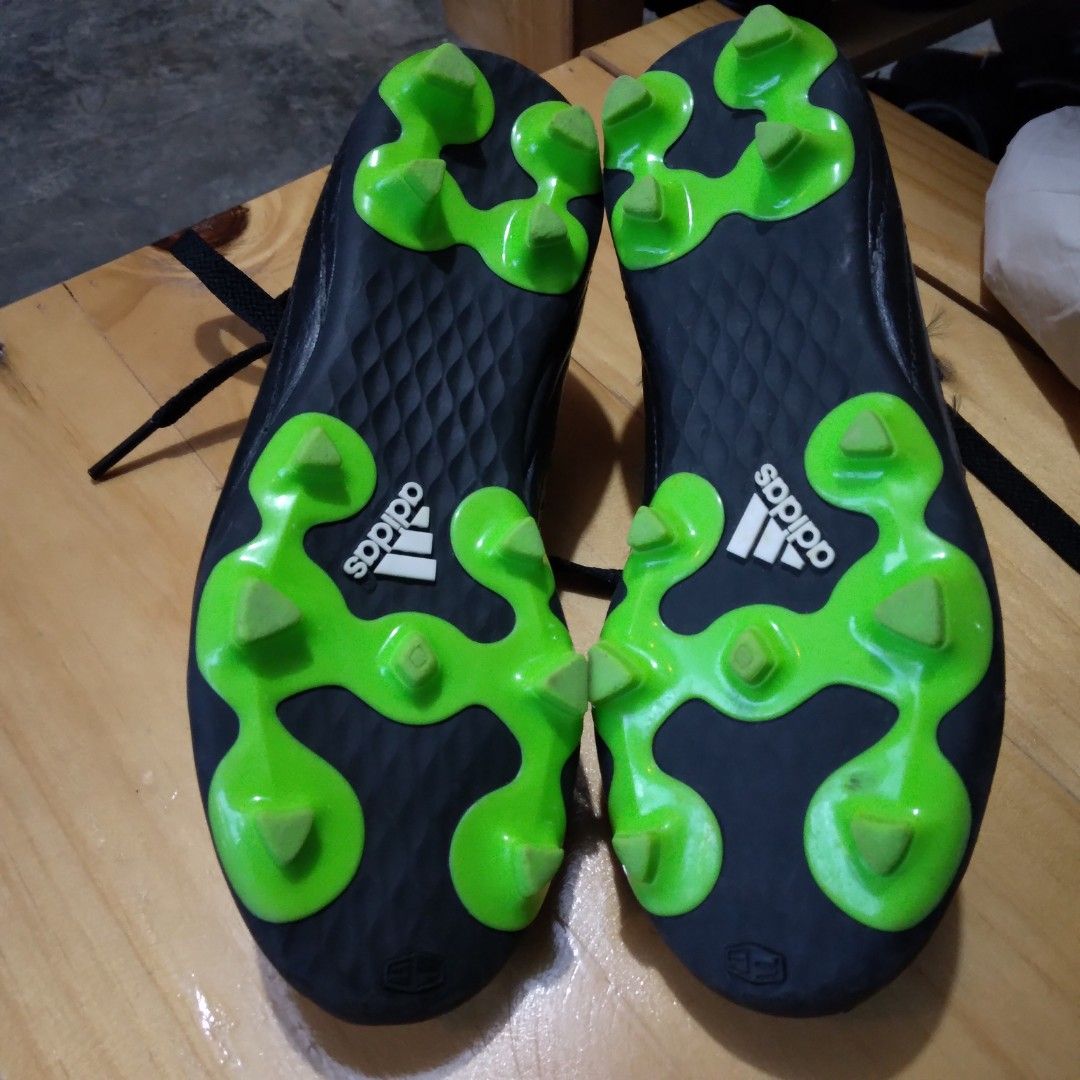 KASUT BOLA BUDAK, Sports Equipment, Other Sports Equipment and Supplies ...