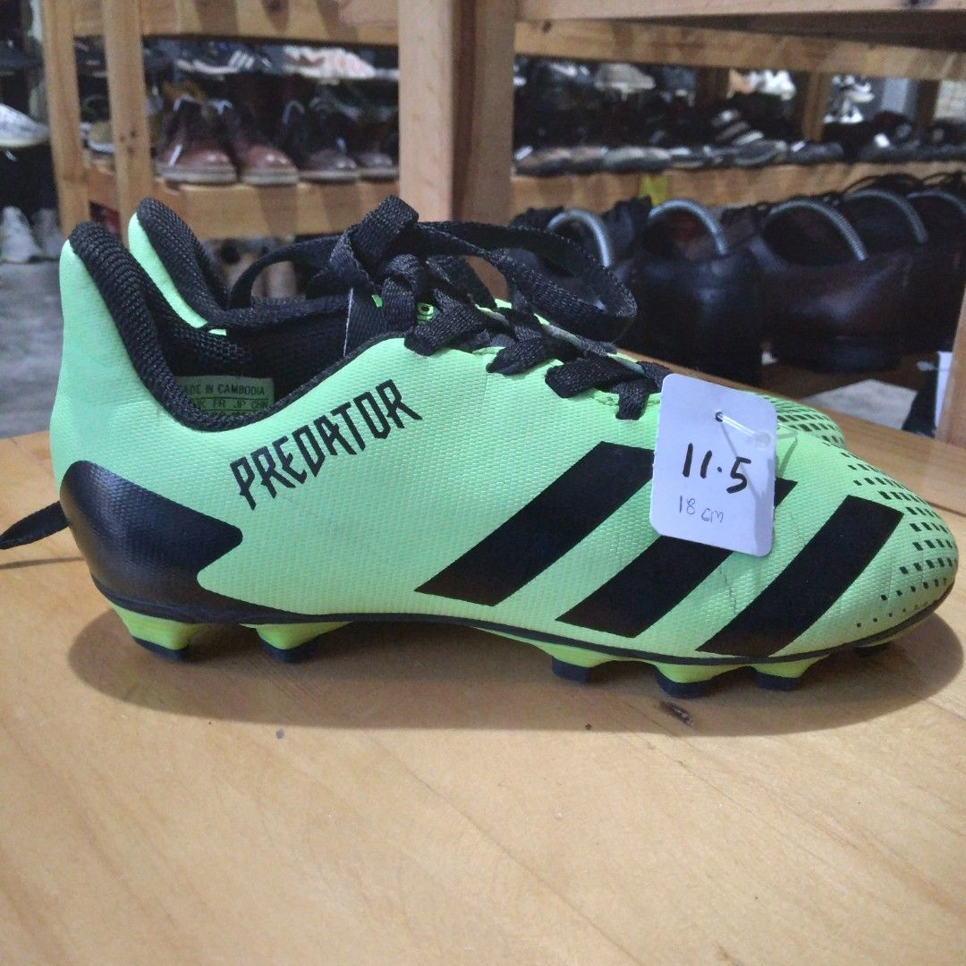 KASUT BOLA BUDAK, Sports Equipment, Other Sports Equipment and Supplies ...