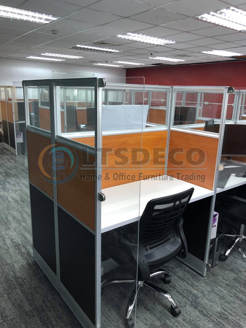 LAMINATED WORKSTATION W/ GLASS PANEL | OFFICE PARTITION | OFFICE ...