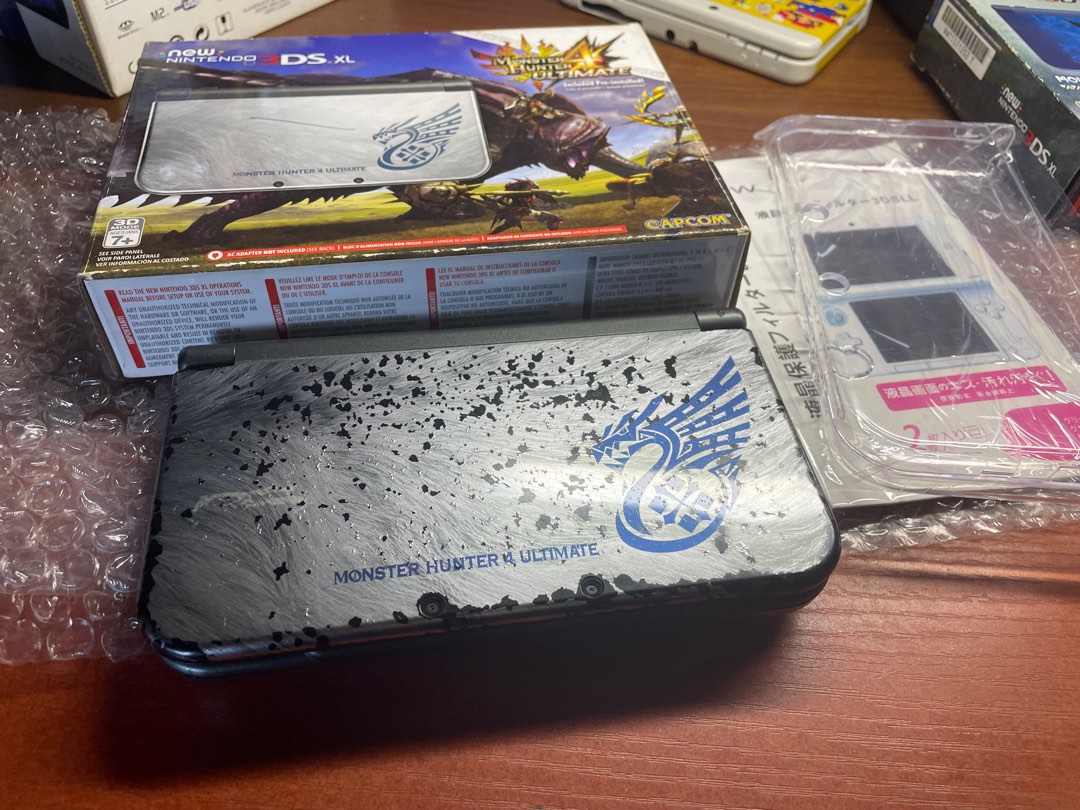 MH4U New 3DS XL with box IPS top screen, Video Gaming, Video Game ...