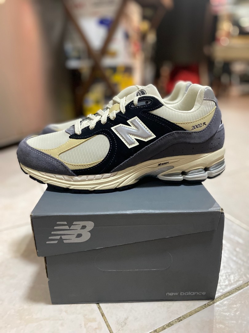 New Balance 2002r Magnet Timberwolf, Men's Fashion, Footwear, Sneakers ...