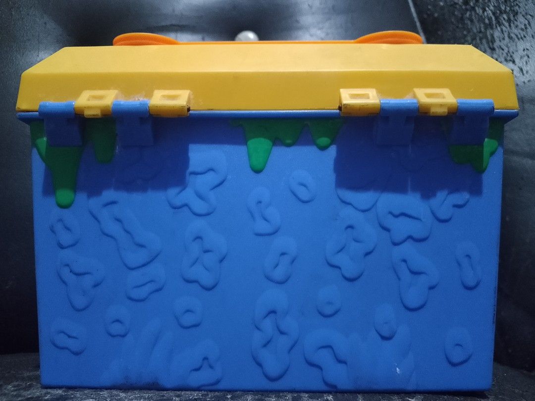 NICKELODEON LUNCHBOX BY JOLLIBEE, Hobbies & Toys, Memorabilia ...