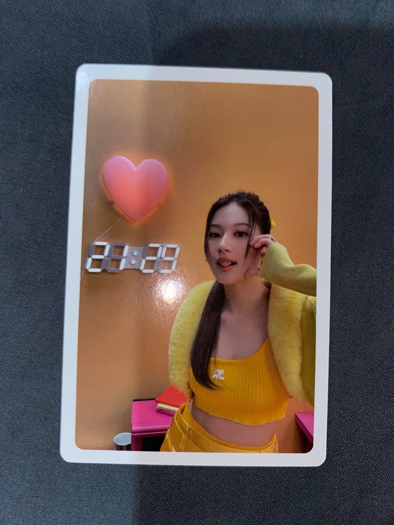 OFFICIAL Sana Photocard Twice Photocard Twice pre order benefit ...