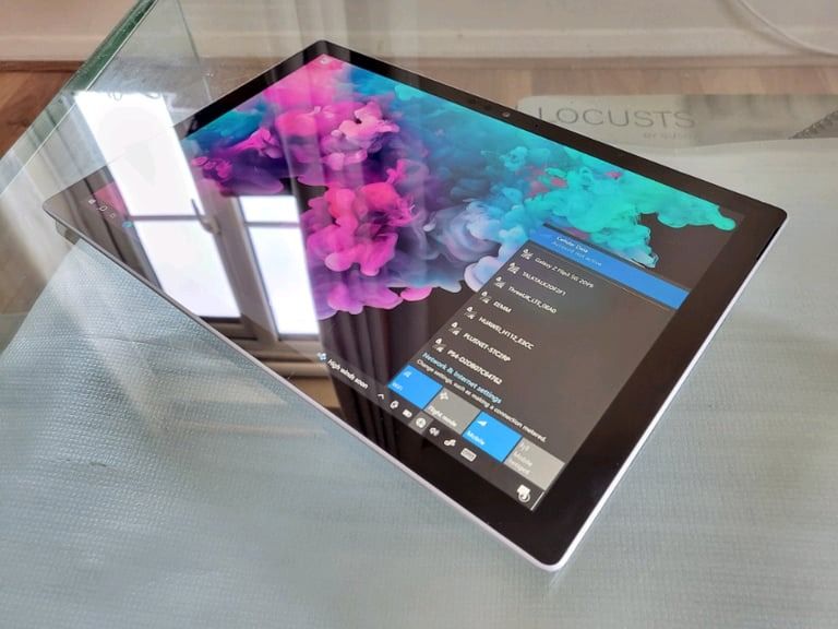 Microsoft Surface Pro 5 LTE Core i5 7300U (7th gen) 8GB RAM / 256GB SSD Windows 11 +Microsoft ...