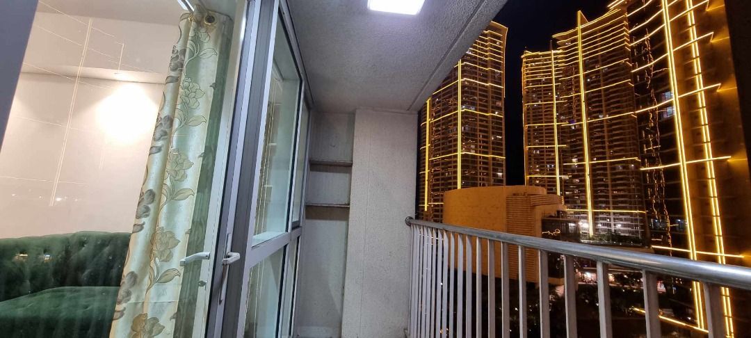 The Manansala Tower, Studio Unit with Balcony For Sale, Rockwell Makati ...
