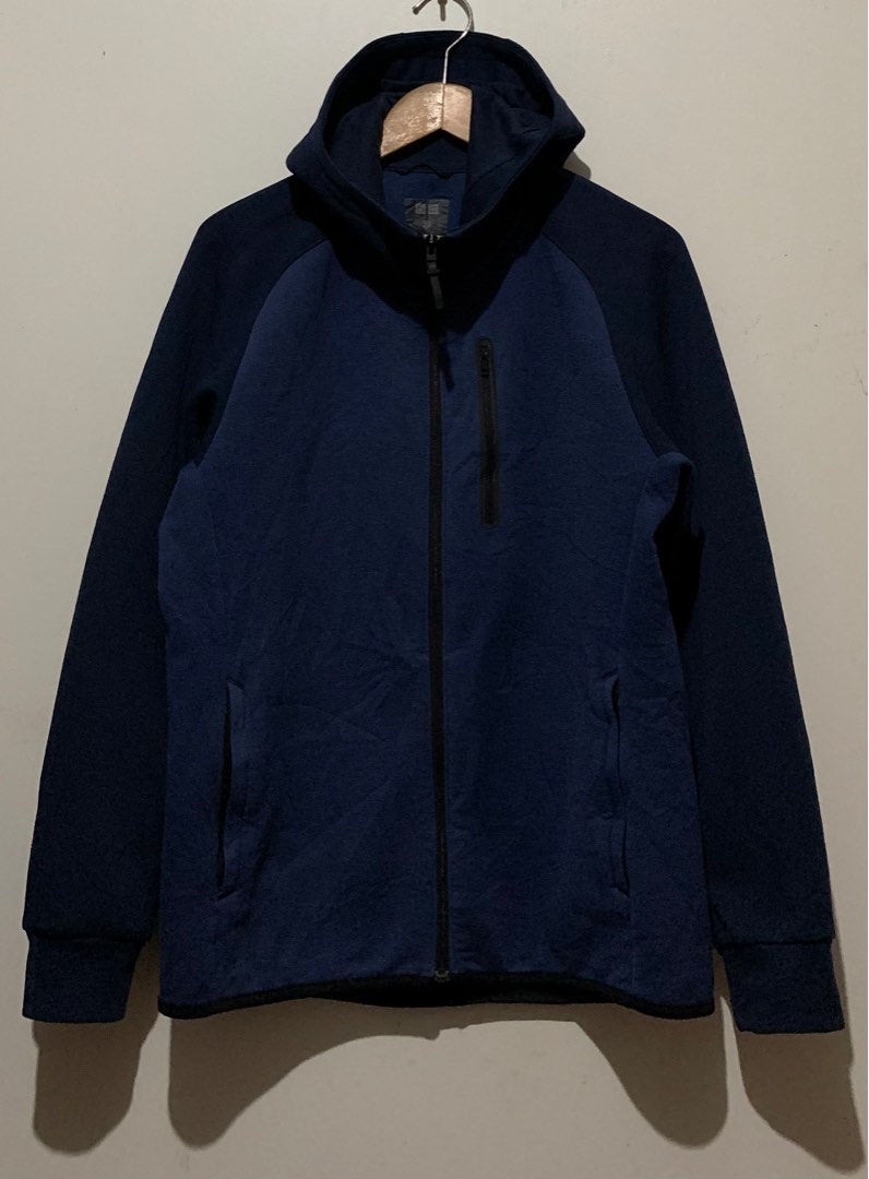 UNIQLO FULL ZIP TECH-FLEECE HOODIE, Men's Fashion, Tops & Sets, Hoodies ...