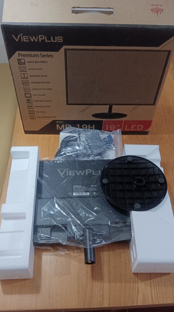 Viewplus 19" LED Monitor, Computers & Tech, Parts & Accessories ...