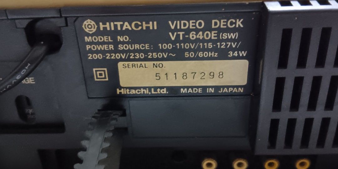 Vintage Hitachi VHS Player, Hobbies & Toys, Collectibles & Memorabilia ...