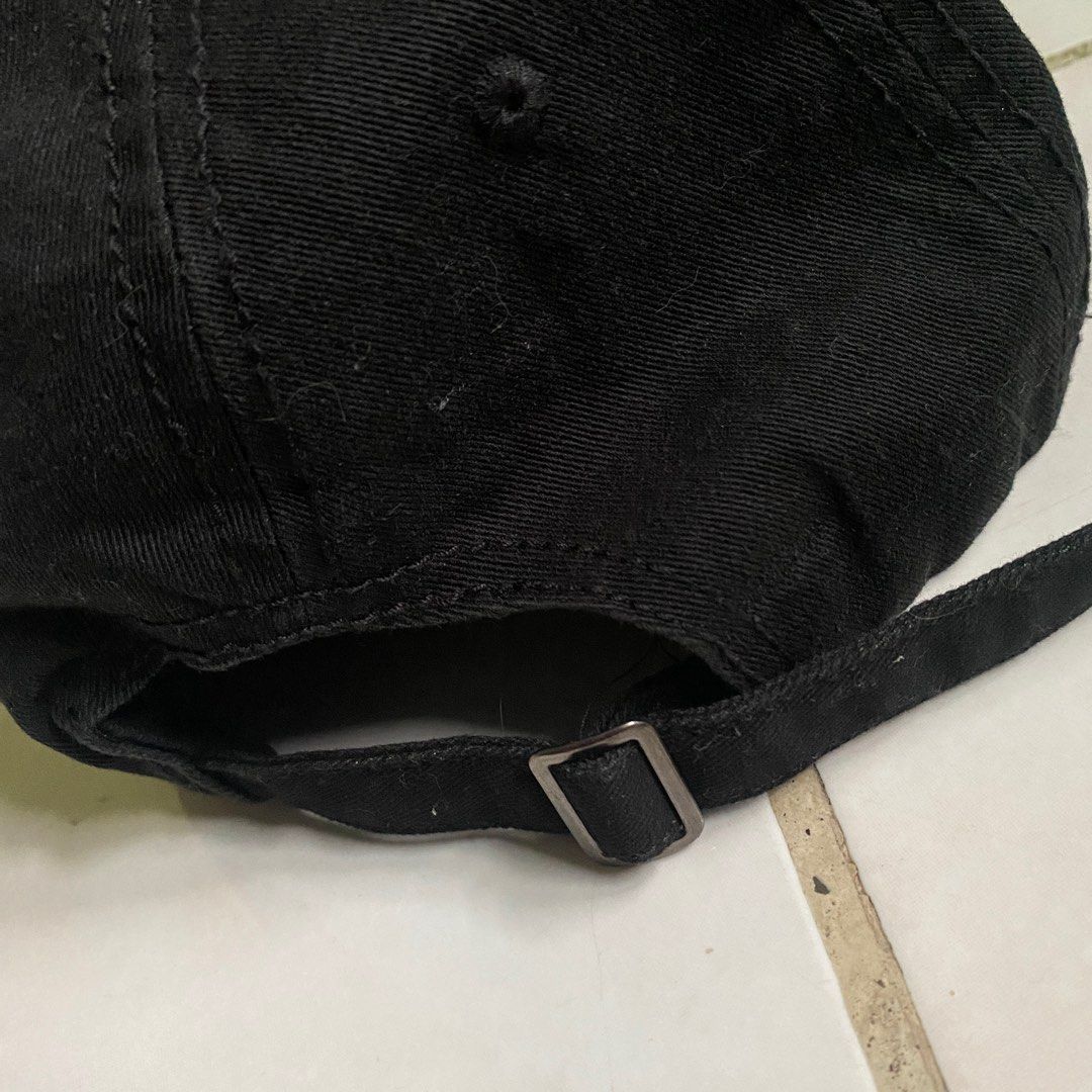 Wu tang cap official, Fesyen Pria, Aksesoris, Topi di Carousell