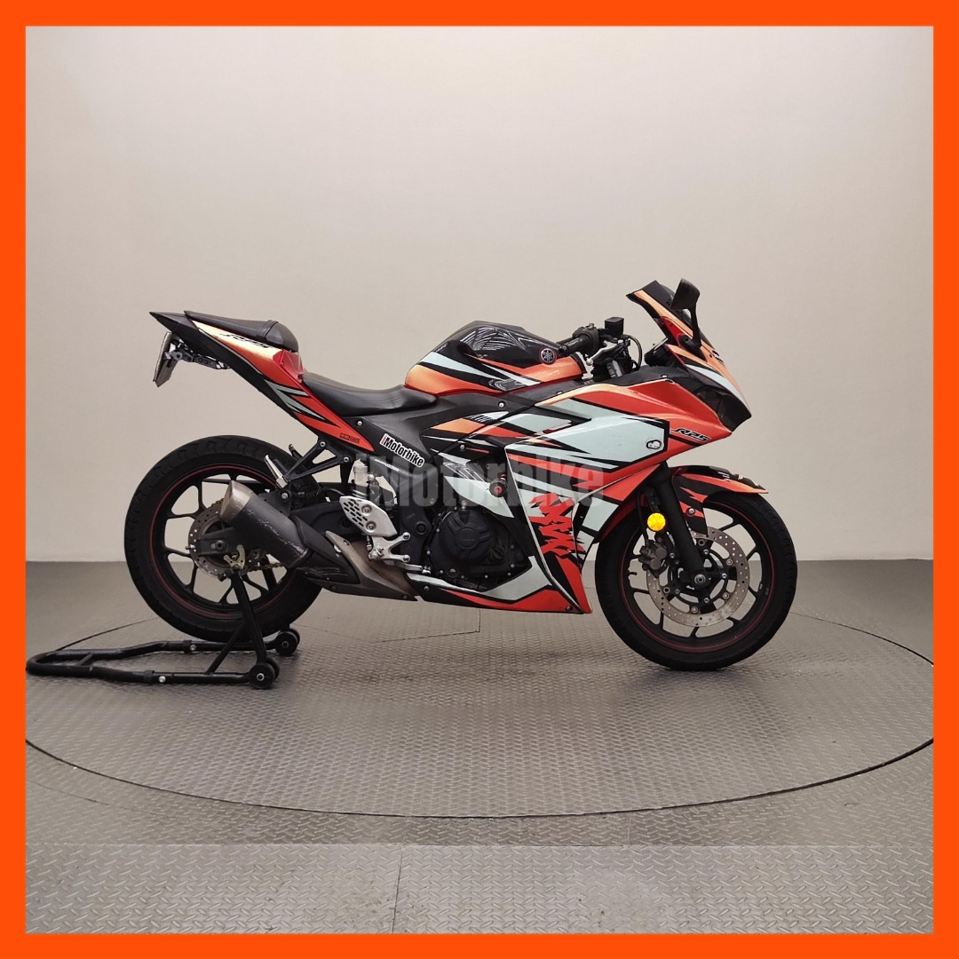 Yamaha YZF-R25 V1 (2016) - Good condition !, Motorbikes on Carousell
