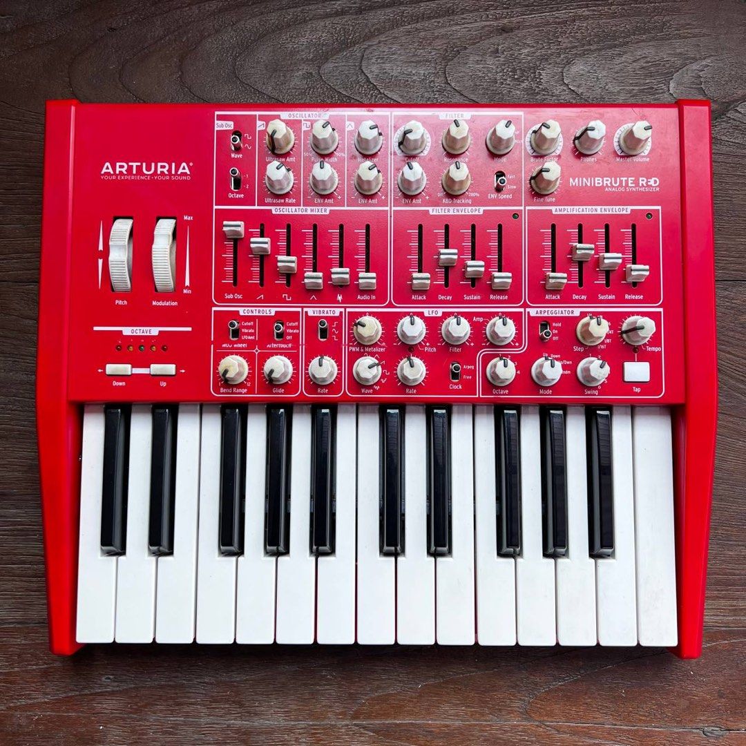 Arturia MiniBrute Red Synthesizer, Hobbies & Toys, Music & Media ...