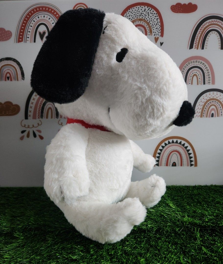 Big Snoopy plushie, Hobbies & Toys, Toys & Games on Carousell