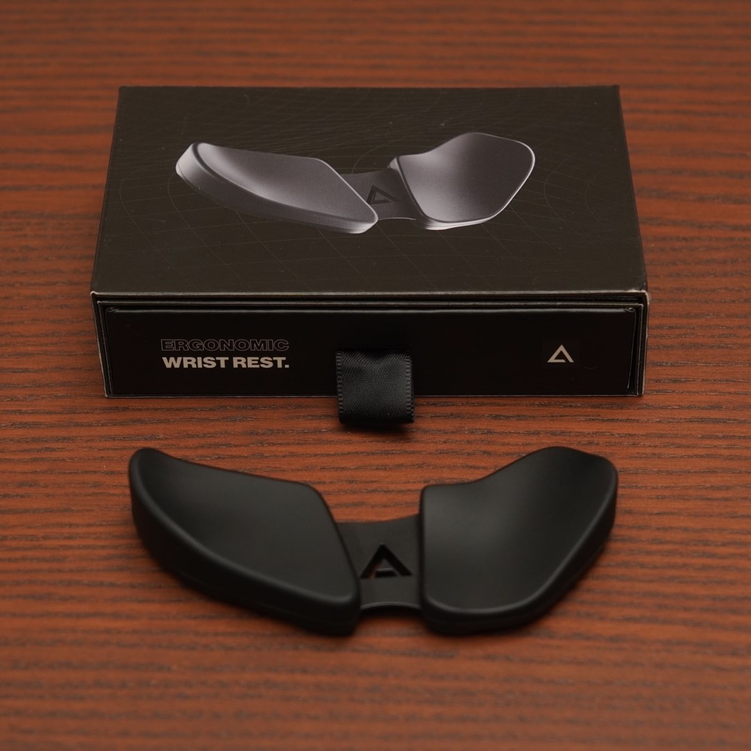 Carpio 2.0 Ergonomic Wrist Rest (Large, Right, Black), Health ...