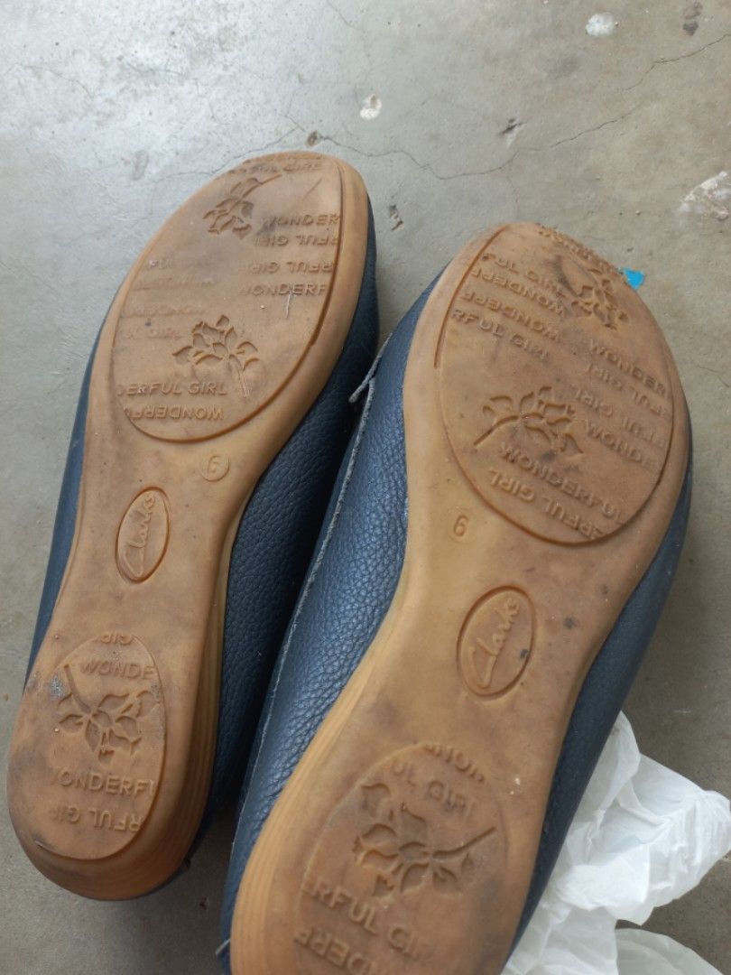 CLARKS SHOES -PIG SKIN LINING, Women's Fashion, Footwear, Loafers on ...