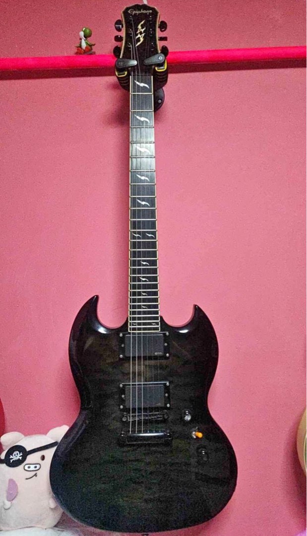 Epiphone Sg EMG black 黑色電結他, 興趣及遊戲, 音樂、樂器 & 配件, 樂器 - Carousell
