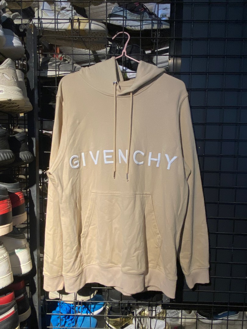 GIVENCHY ARCHETYPE LOGO COTTON, Luxury, Apparel on Carousell