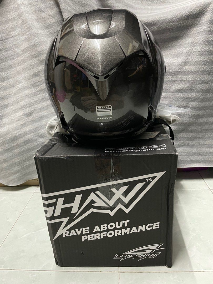 Gracshaw Helmet, Motorbikes on Carousell