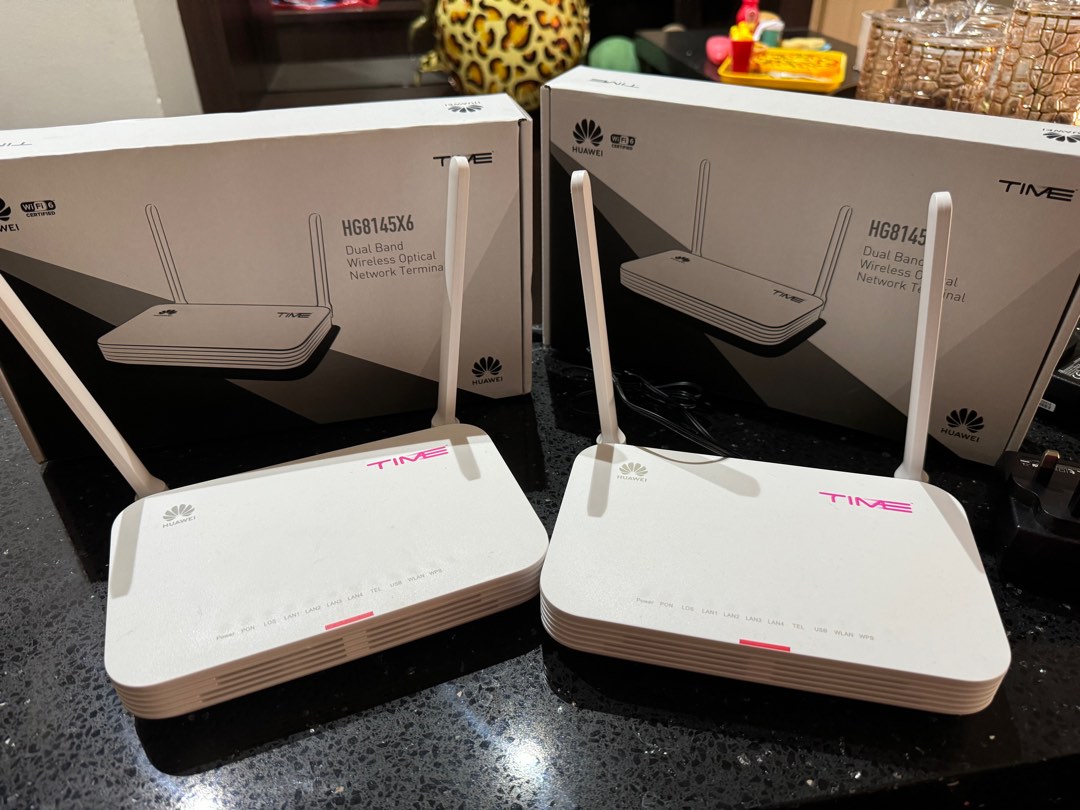 Huawei Optixstar hg8145x6 modem/router/mesh, Computers & Tech, Parts ...