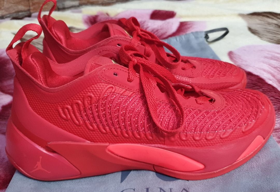 AIR JORDAN LUKA 1 University Red, Men's Fashion, Footwear, Sneakers on ...